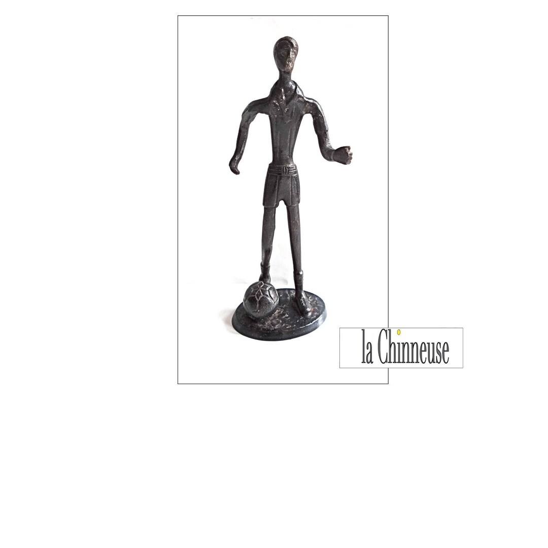 BRONZE FOOTBALL PLAYER Bronze Sculpture Sculpture Motif Sport Trophy ...
