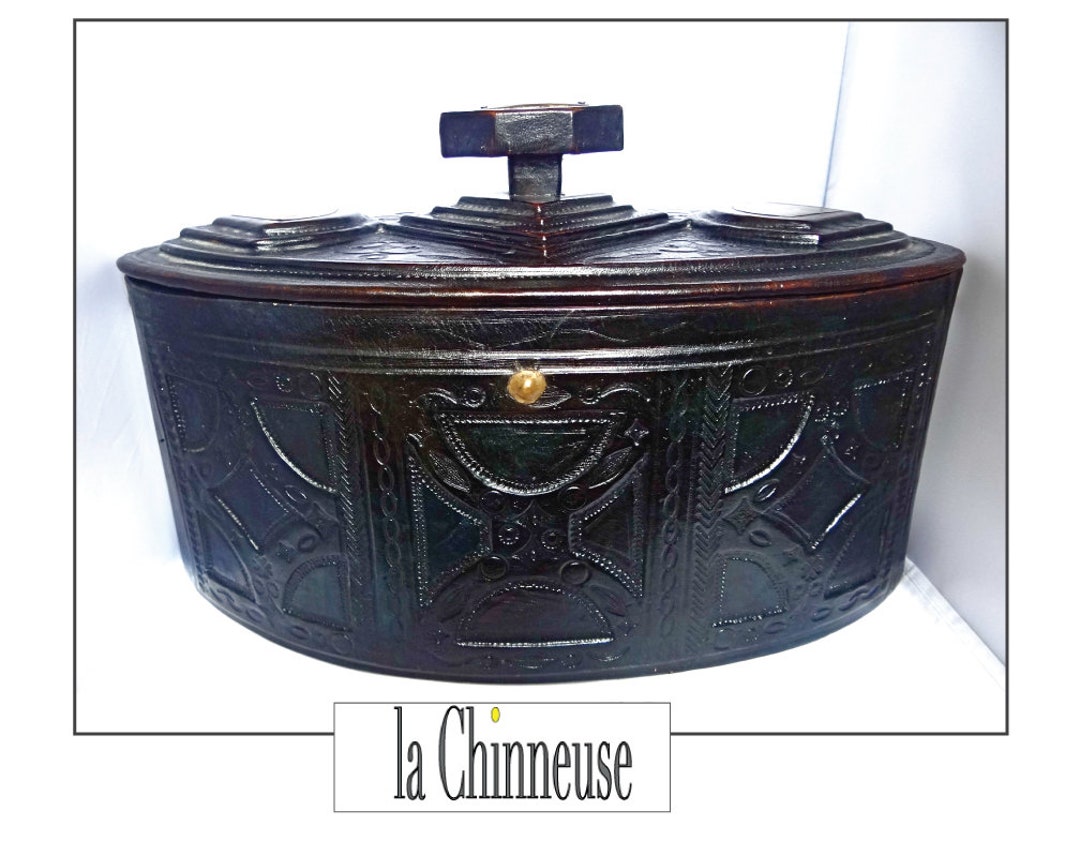 SMALL LEATHER CHEST Large Leather Tuareg Box, Vintage 50s, Vintage and ...