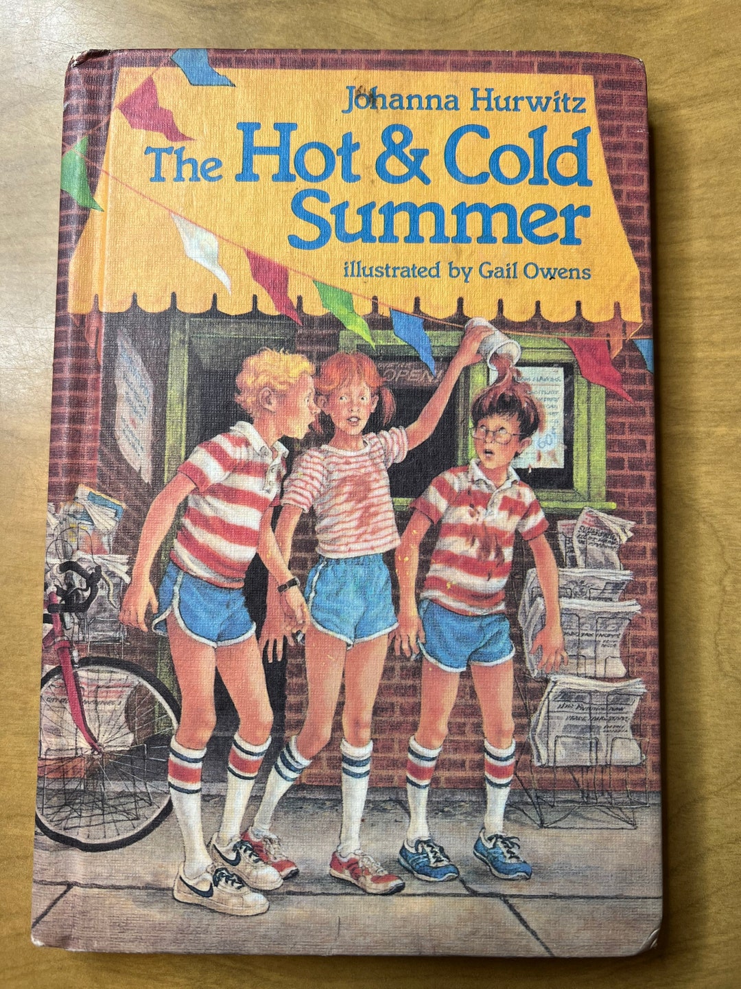 Vintage 1984 the Hot and Cold Summer Book by Gail Owens Weekly Reader ...