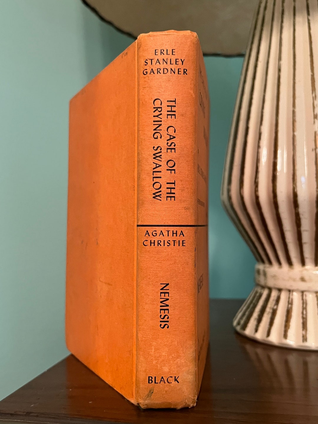 Vintage 1971 Double Book Case Crying Swallow Erle Stanley Gardner and ...