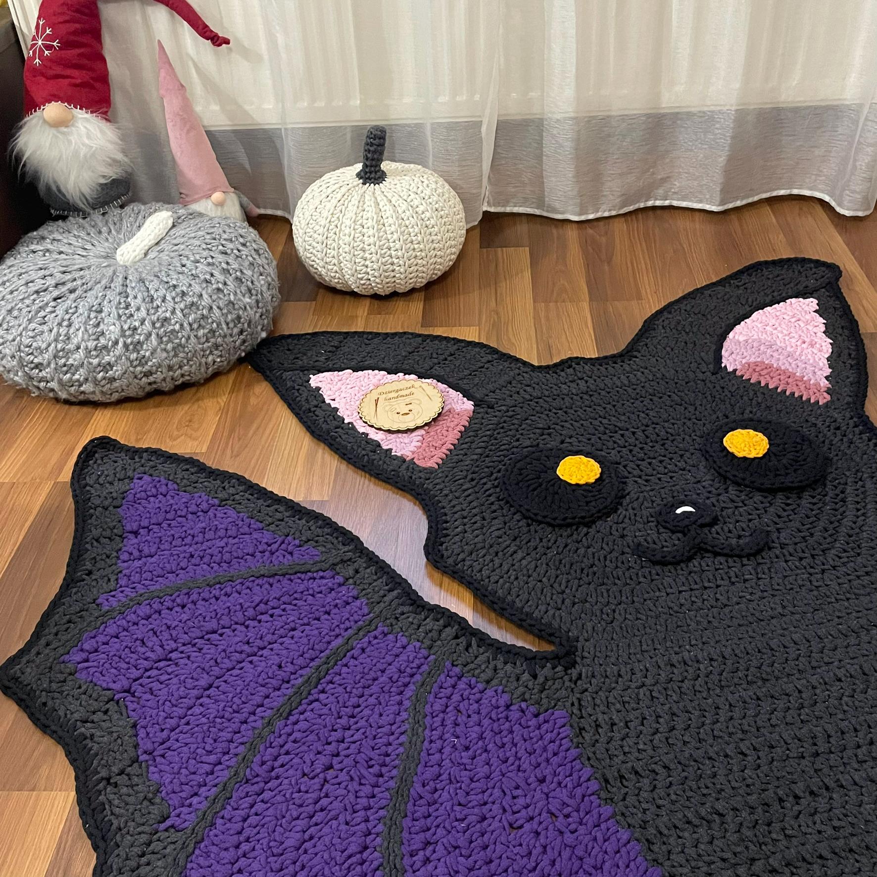 Crochet Pattern Rug. Crochet Bat Rug Gacuś.handmade. Crochet Rug.bat ...