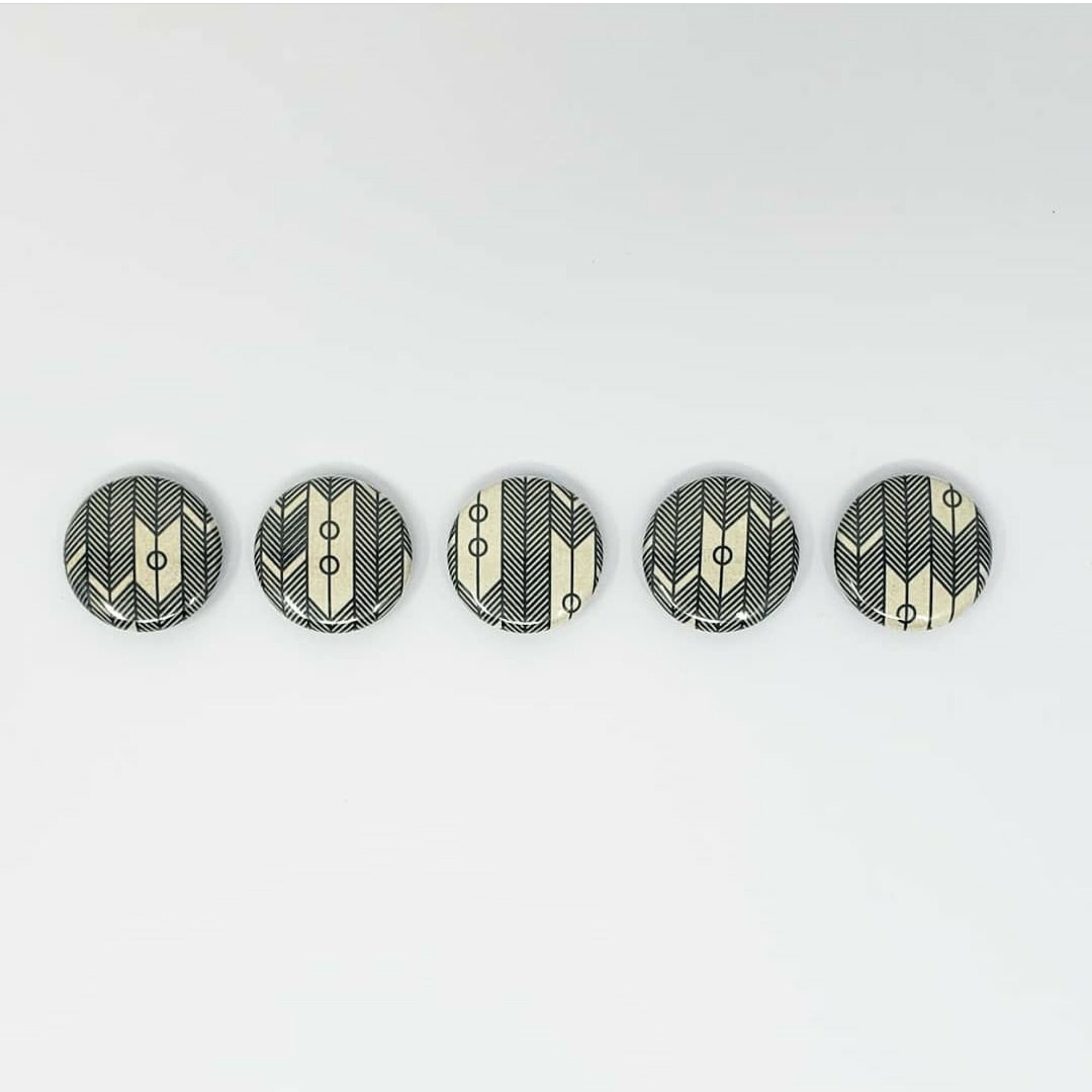 Arrow Magnets // Set of 5 - 1” Round Metal Button Magnets ...