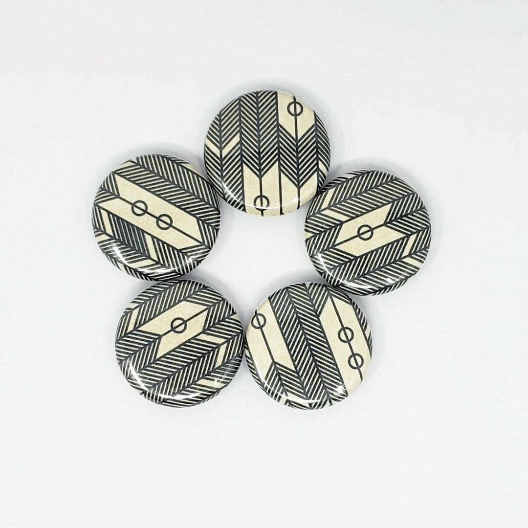 Arrow Magnets // Set of 5 1 Round Metal Magnets // Herringbone // Black ...