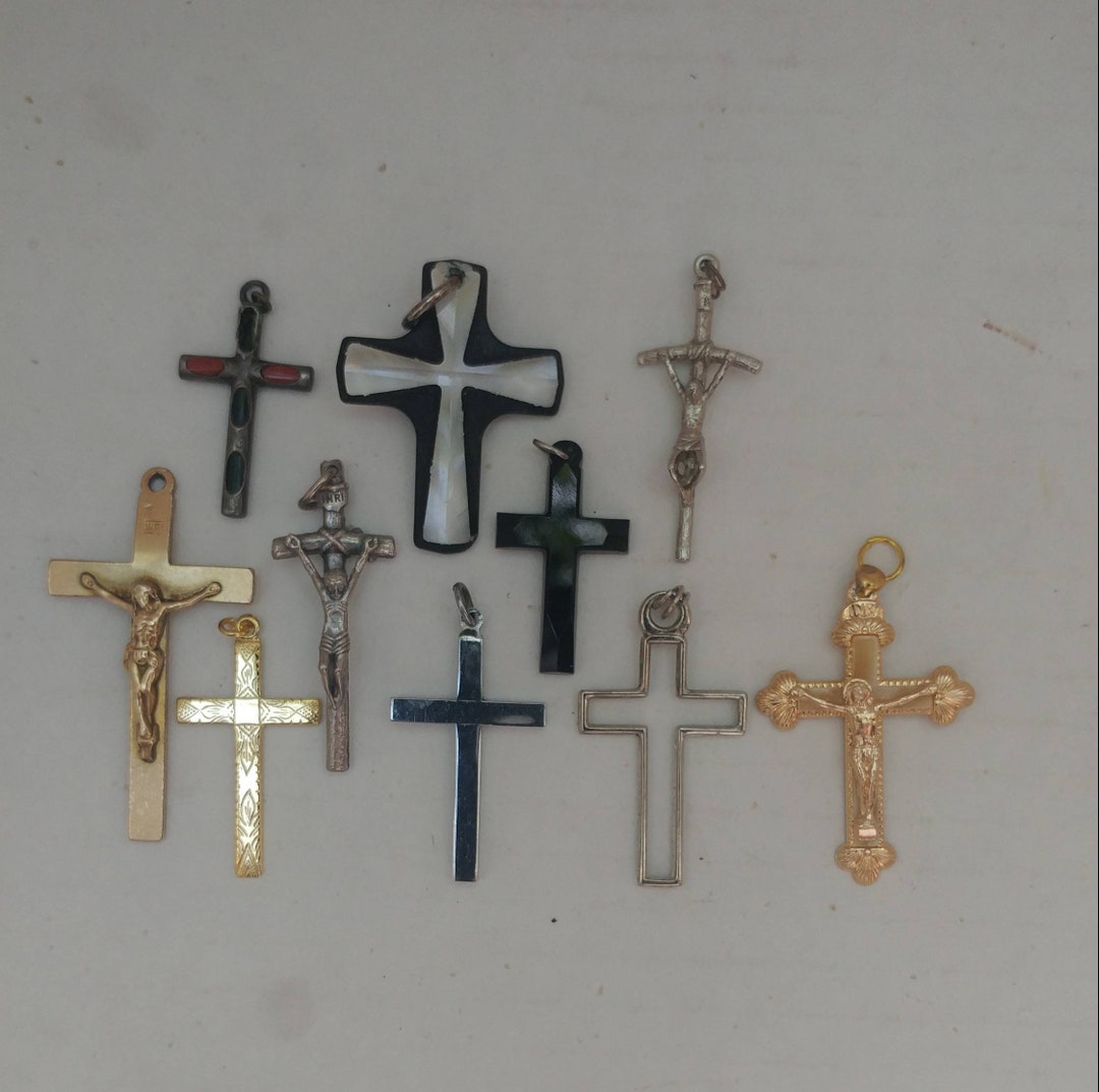 10 Small Crosses - Etsy