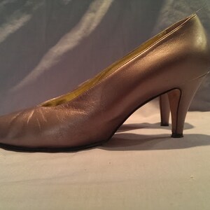 Vintage 1980s Pancaldi Pumps in Rosy Silver, Made in Italy - Etsy