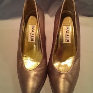 Vintage 1980s Pancaldi Pumps in Rosy Silver, Made in Italy - Etsy