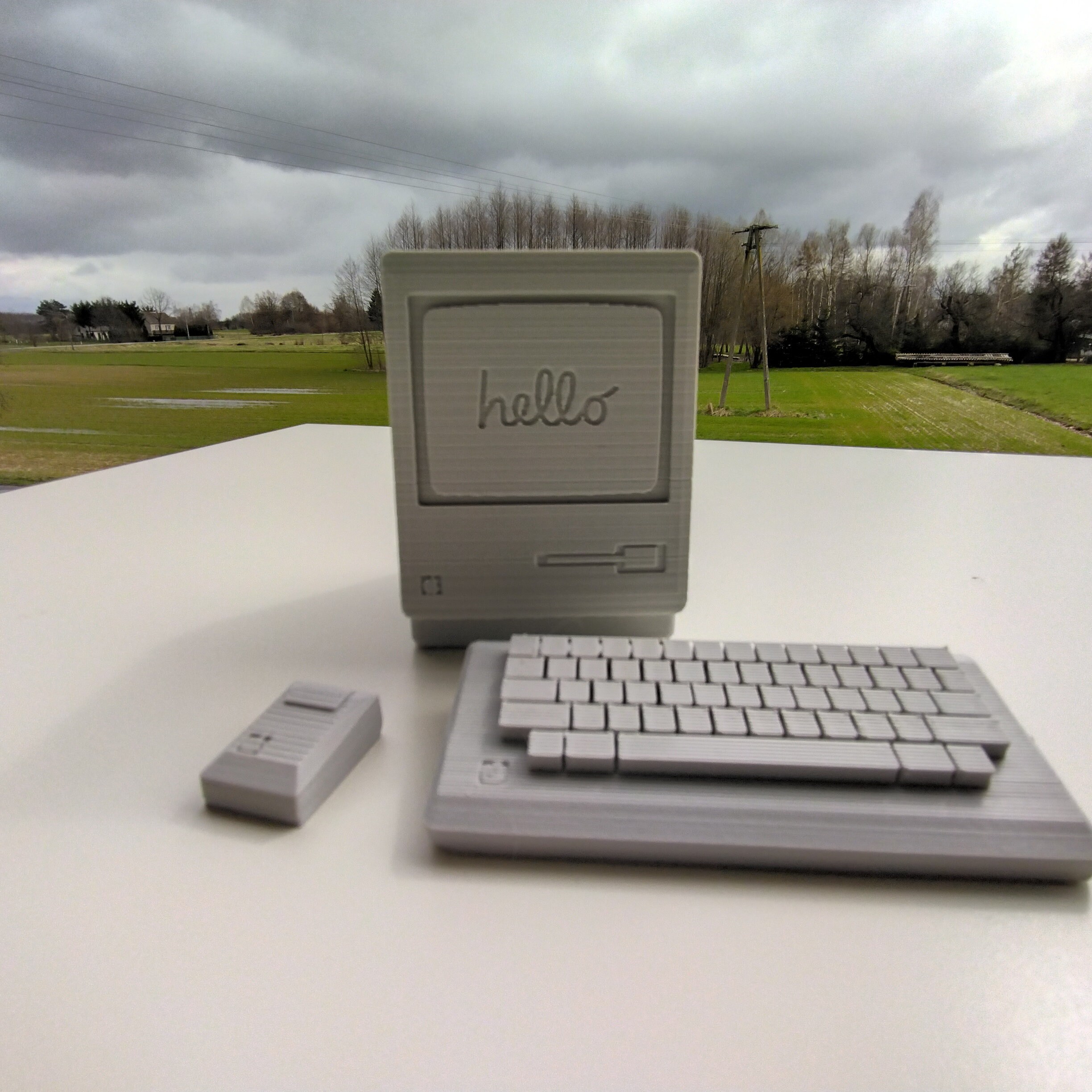 Highly Accurate 3D Printed Replica of the 1984 Macintosh Classic 1:5 ...