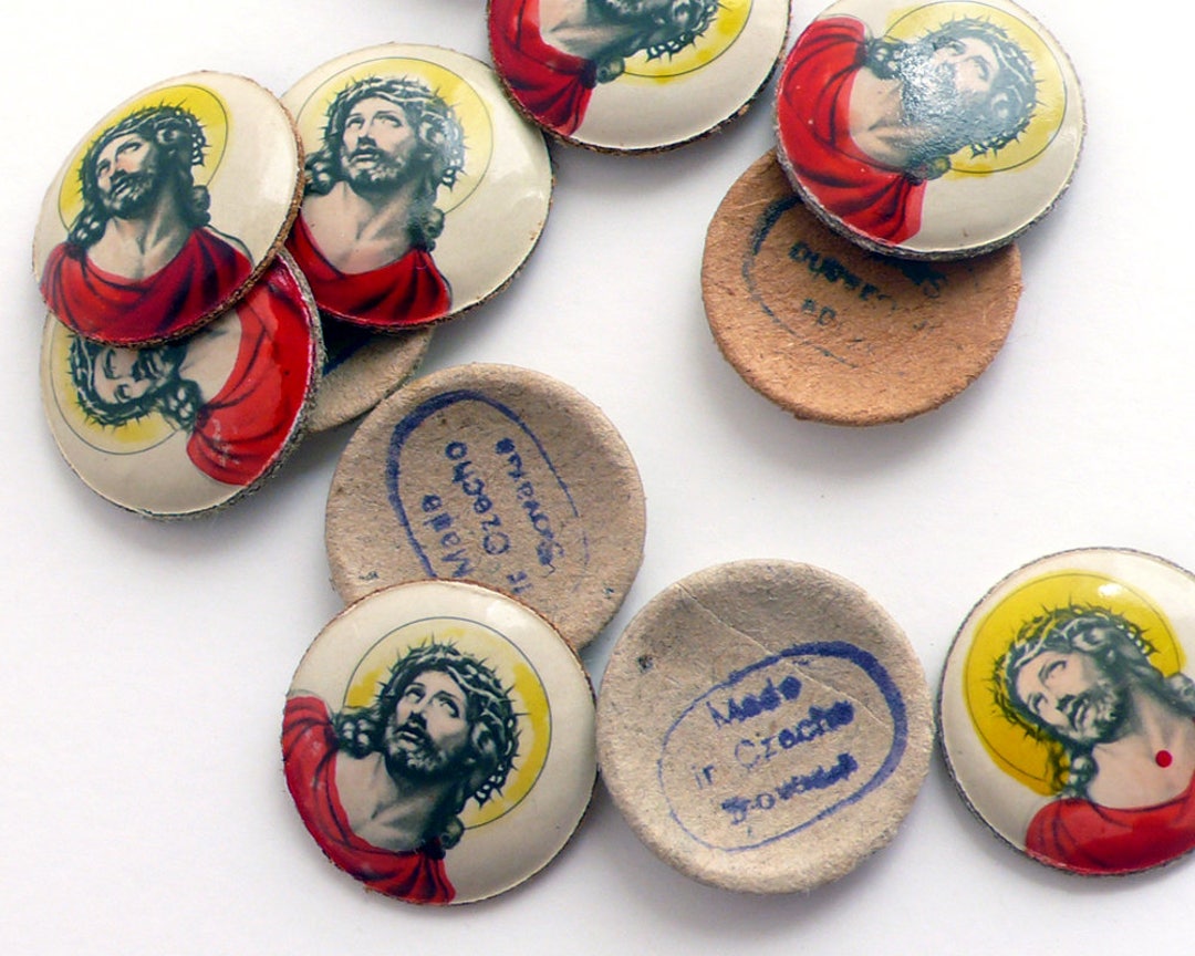 Vintage Religious Cameos, Hand-painted Cardboard Dome, Jesus - 16 Mm ...