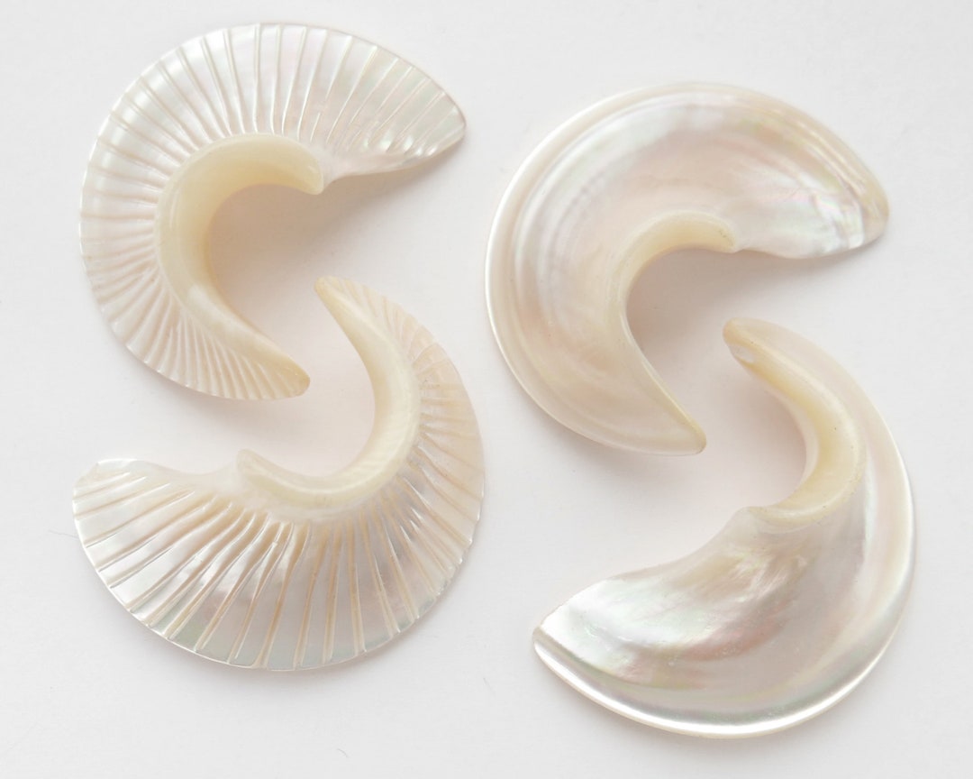 2 Vintage Mother of Pearl Shell-shaped Pieces 2 VERSIONS 42 X 30 Mm A52 ...