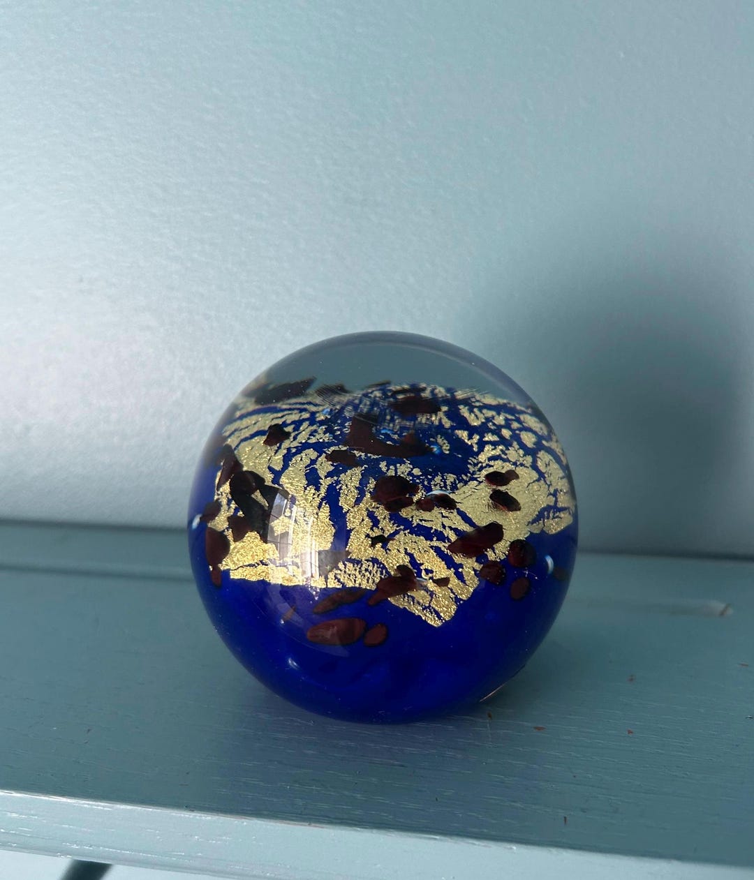 Robert Held Signed Round Art Glass Paperweight. Cobalt Blue and Gold 3 ...