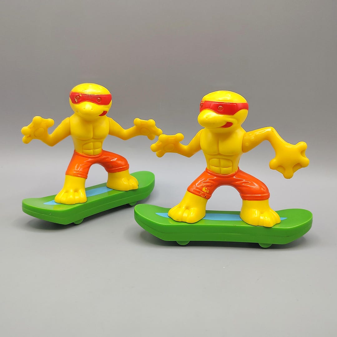 Vintage Teenage Mutant Ninja Turtles Turtle on a Skateboard Toy / Retro ...