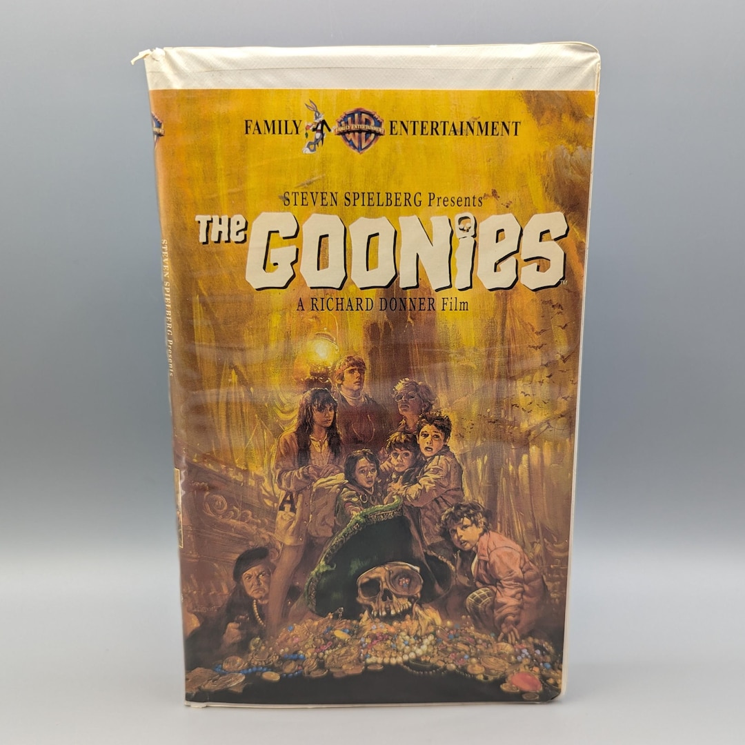 The Goonies VHS / Vintage Video VHS Tape / Retro Movie Film / 1990s 90s ...
