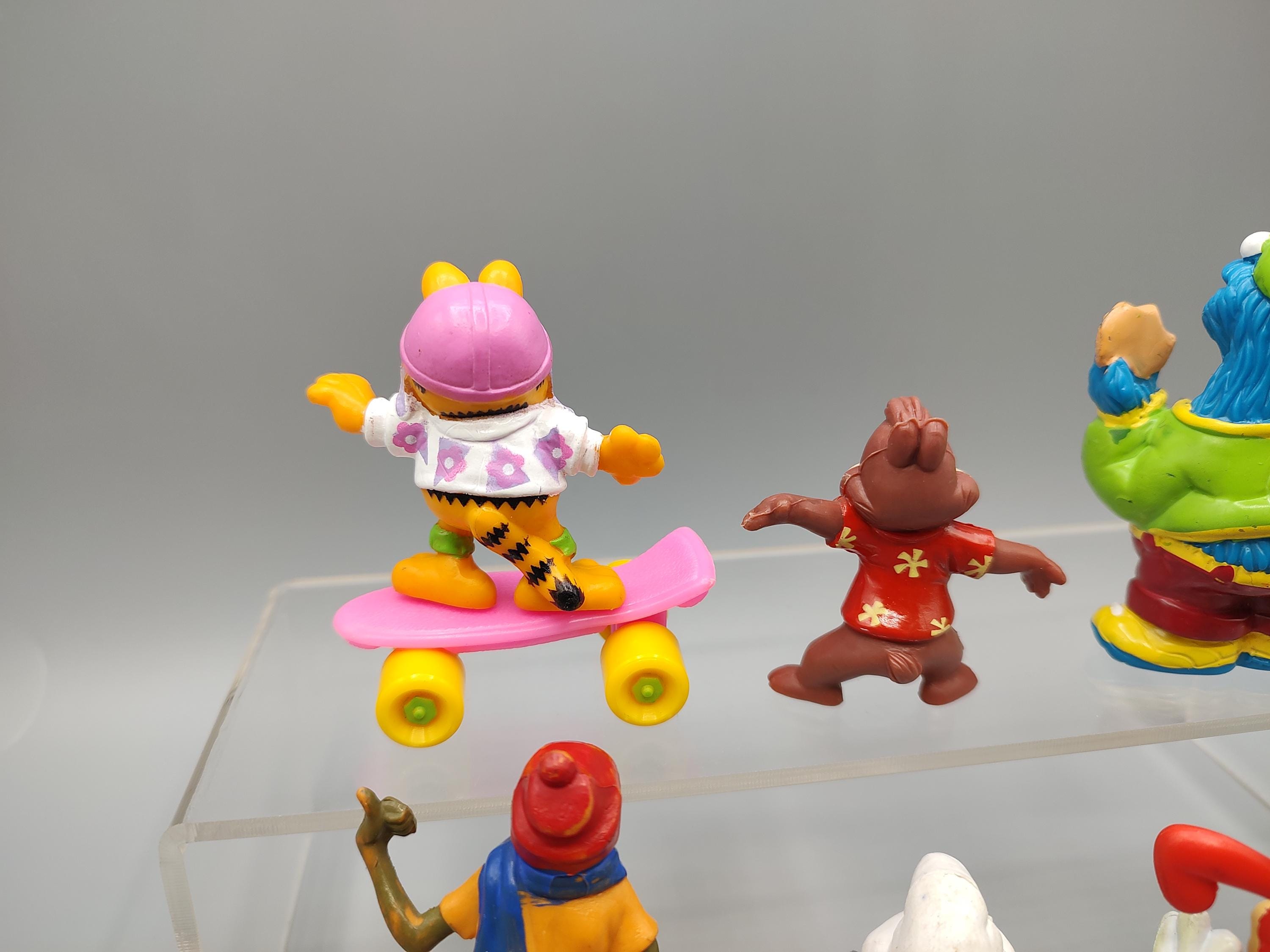 Vintage Cartoon Character Figures / Miniature Figurines PVC / Garfield ...