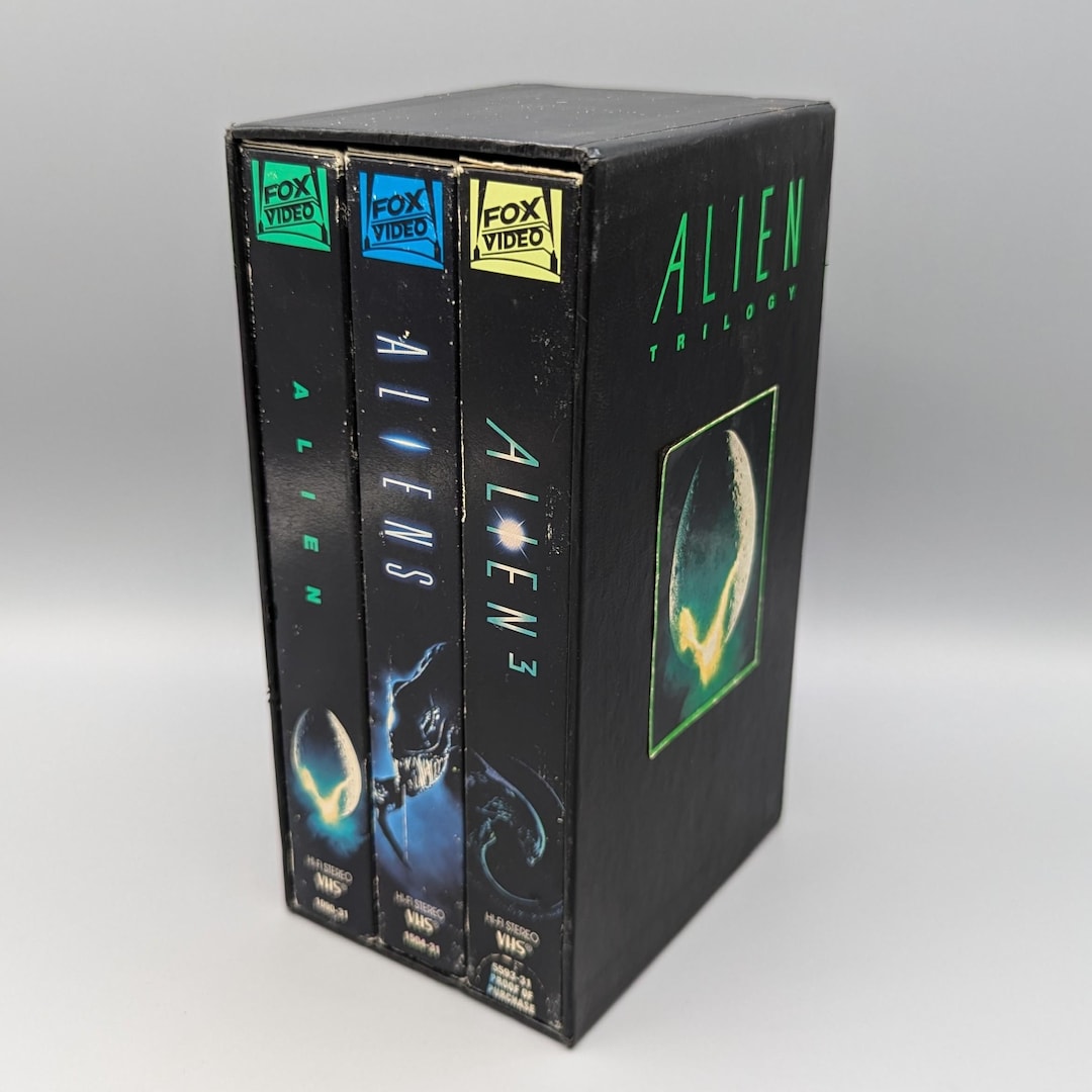 Alien Trilogy VHS Box Set: Alien Aliens Alien 3 / Sci Fi Vintage Video ...