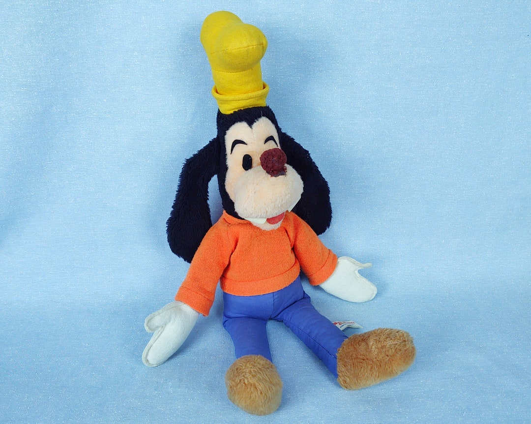 Vintage Goofy Stuffed Animal / Handcrafted Disneyland Walt Disney ...