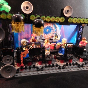 Grateful Dead Stage CUSTOM Made of Lego Bricks Jerry Garcia Phil Lesh ...
