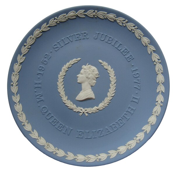 Queen Elizabeth Wedgwood Plate - Etsy
