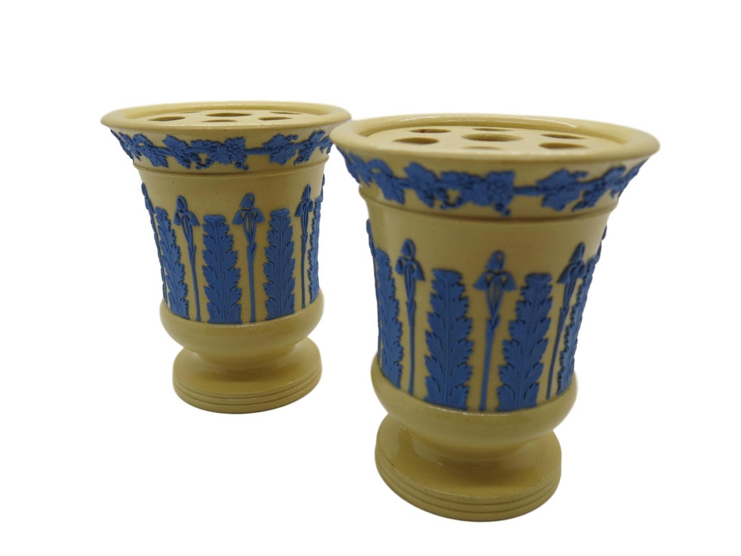 Pair 1800s Wedgwood Vases With Lids Buff Cane Ware Smear - Etsy