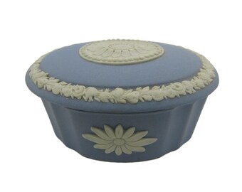 WEDGWOOD pink Jasper Jasperware Pink Heath TRINKET / PILL Box With Box ...