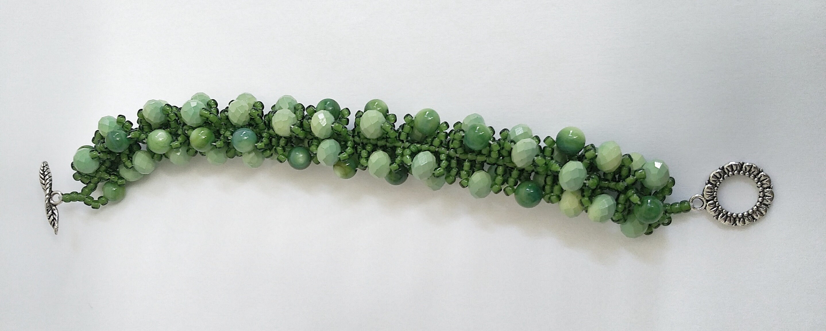 Green Beadwork Bracelet - Green Toned Seed Bead Patterned Bracelet ...