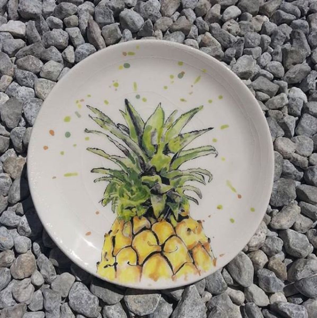 Pineapple Hand Painted Plate // Ceramic Dishware // Gift Idea - Etsy