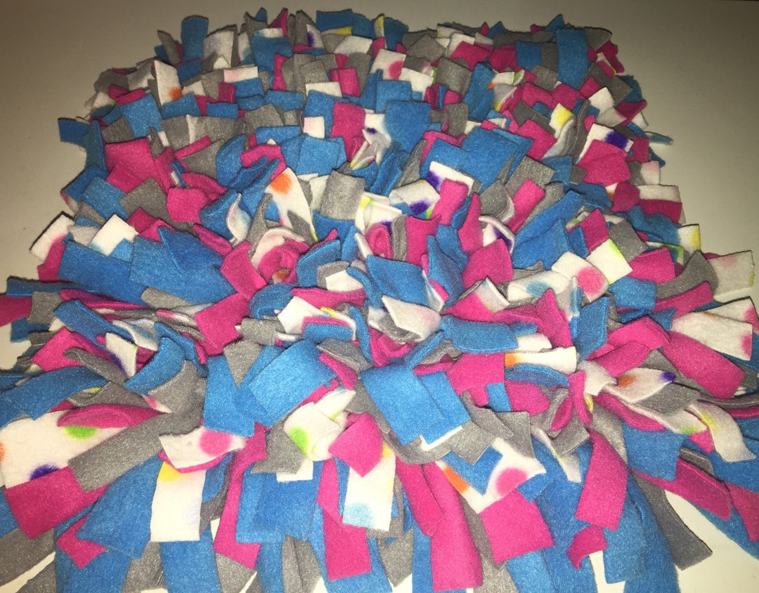 Easy to Store Roll-up Washable Snuffle Mat/ Pet Nose Work Foraging Pick ...