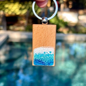 Resin Keychain - Epoxy Resin Ocean Waves Key Holder - Resin Wave Art ...
