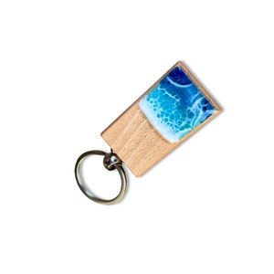 Resin Keychain - Epoxy Resin Ocean Waves Key Holder - Resin Wave Art ...