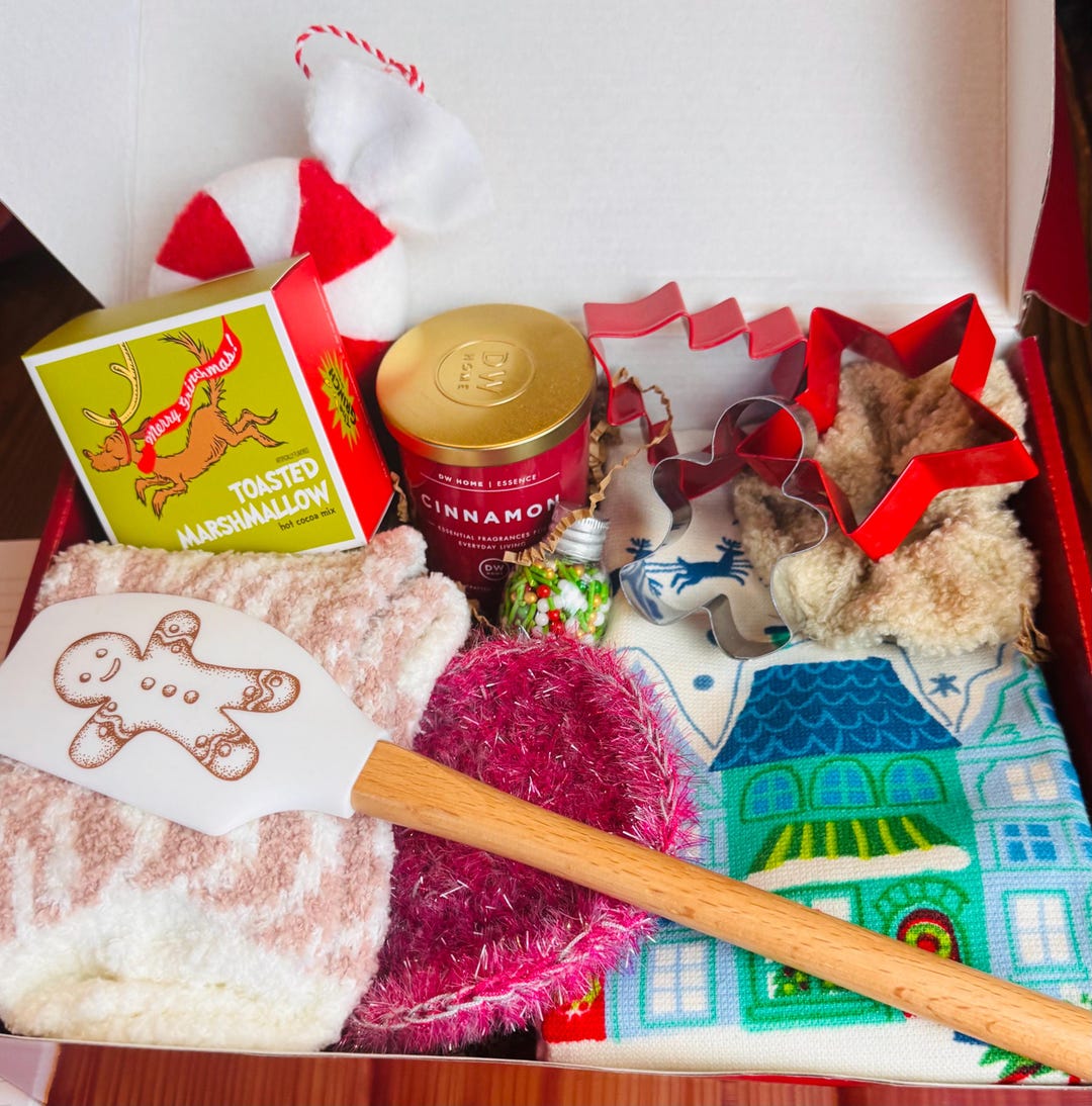 Christmas Baking Gift Box. Gingerbread. Self Care Kit. Kitchen Gift Box ...