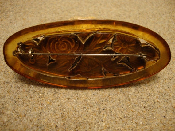 Rare Vintage Bakelite Brooch! Dichromatic Yellow w/ G… - Gem