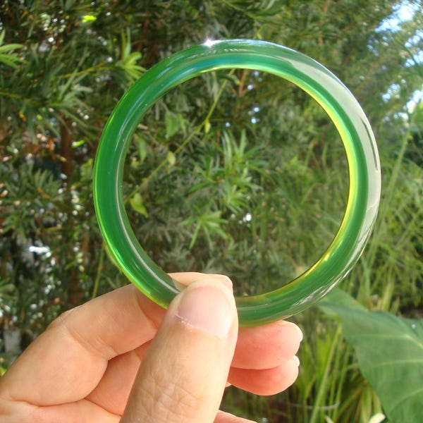 Prystal Bakelite - Etsy