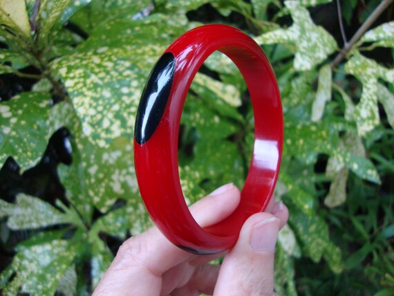 Shultz Bakelite Bracelet Deep Ruby Red Color W/ Four Navy - Etsy