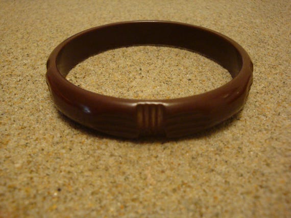 Vintage 1/2" Chocolate Brown Bakelite Bracelet! South… - Gem
