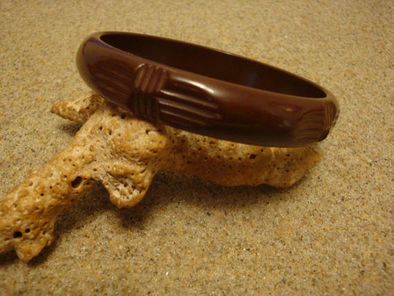 Vintage 1/2" Chocolate Brown Bakelite Bracelet! South… - Gem