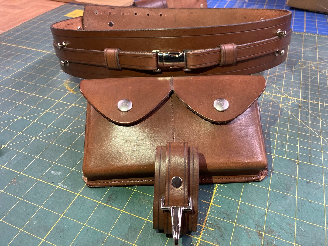 Saber Belt BUNDLE, Jedi and Sith Saber Belt, Lightsaber Clip, Cell ...