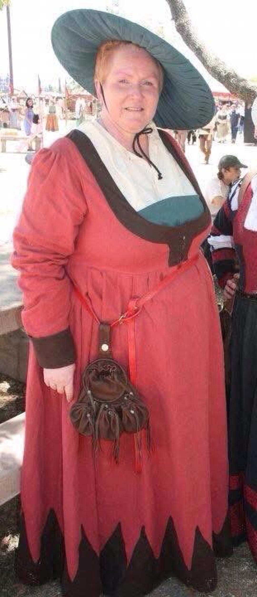 IN STOCK Linen Renaissance Kampfrau Dress Frau Campfollower German ...