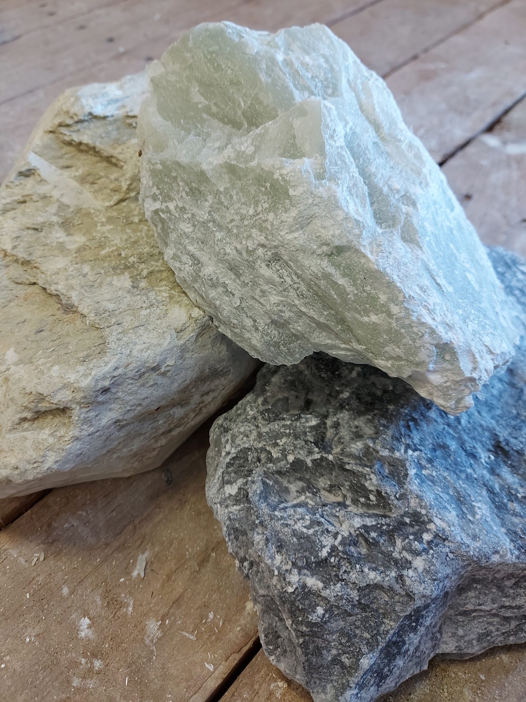 Soapstone for Sculpting, 2 Types, 2 to 3 Pieces, 9 to 10 Kg (19 to 22 ...