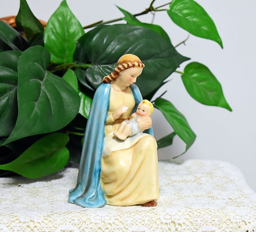 Goebel Hummel Madonna and Child Figurine, TMK 2 - Etsy