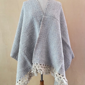 Mexican Rebozo San Juan Chamula Chiapas Chalina Wool Lana White Light Blue Blanco Azul Bajo Warm ...