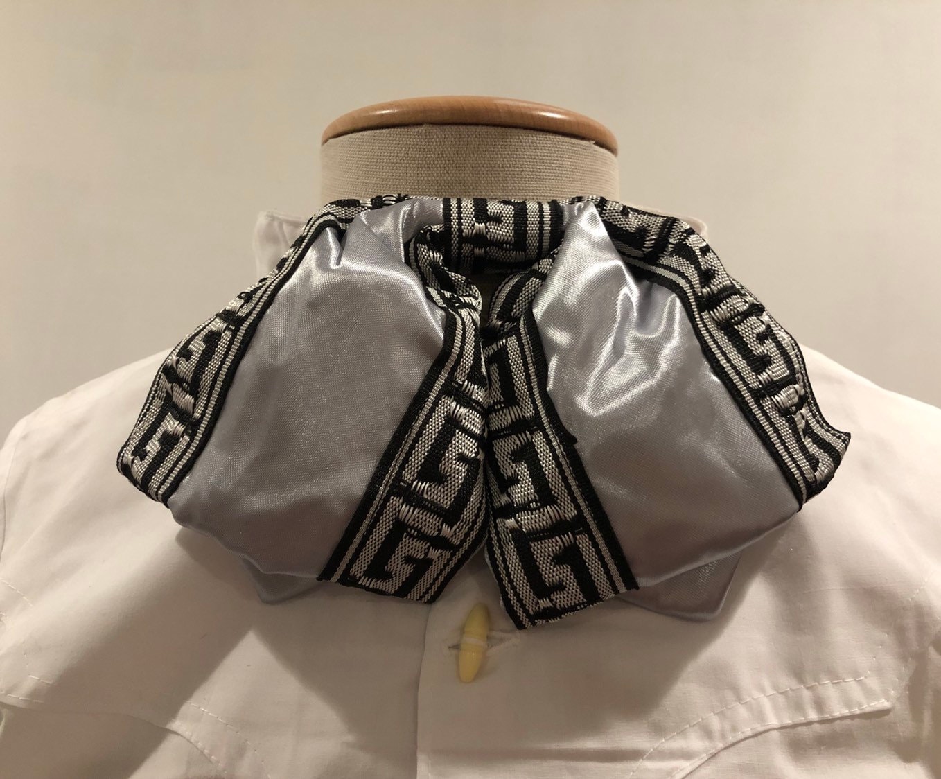 Mexican Charro Moño Silver Trim Black Plata Grecas Negro Bow ...