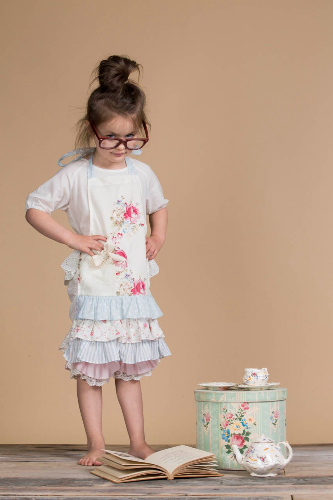 Childs Apron. Little Girls Apron. Girls Apron. Pretty Apron. - Etsy