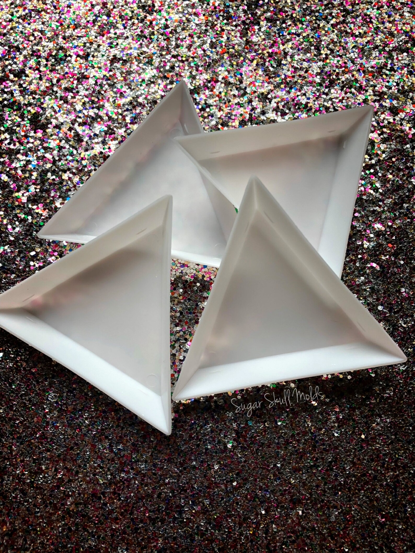 4pcs Mini Plastic Triangle Bead Sorting Dish Trays for | Etsy