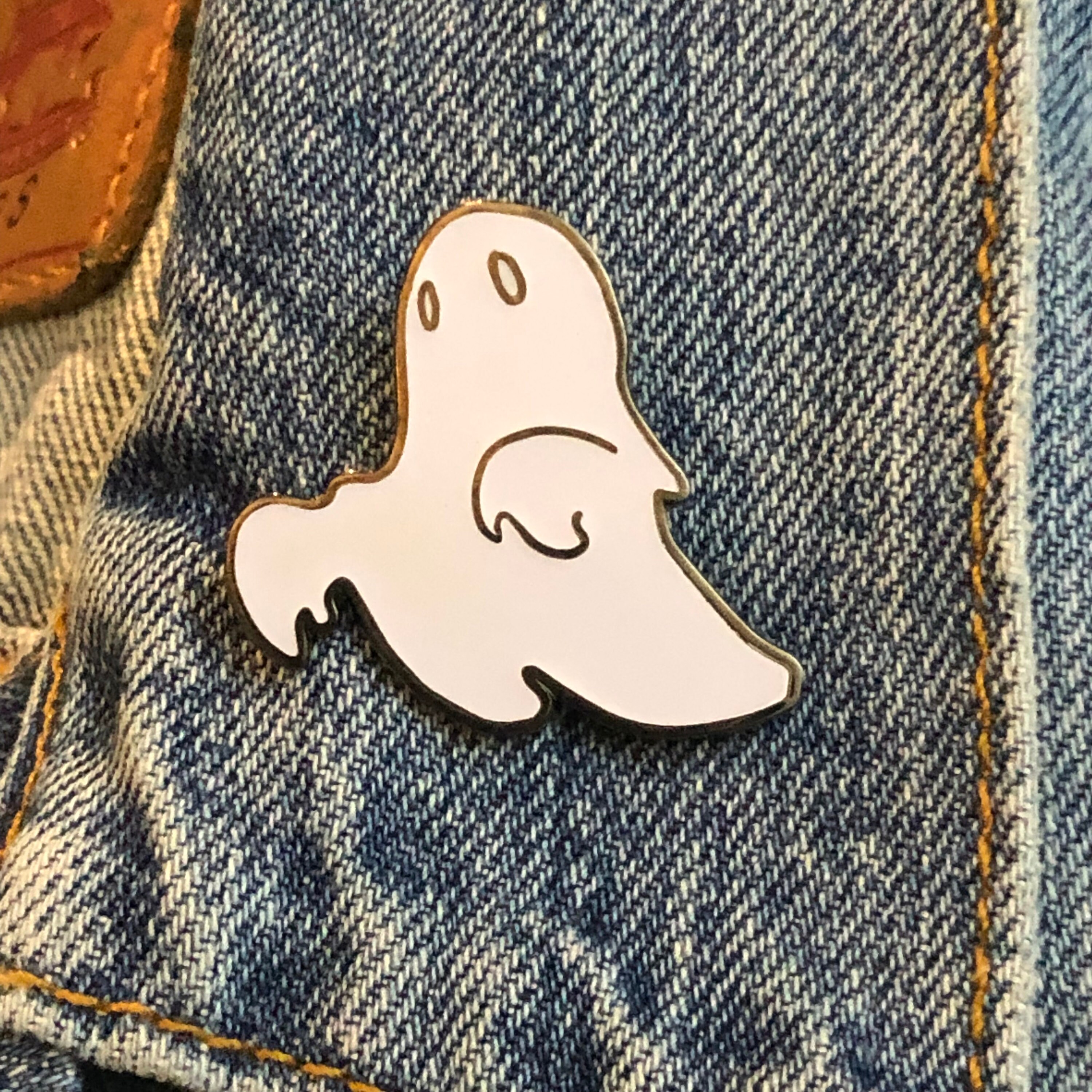 White Ghost Glow in the Dark Enamel Pin Halloween Pins | Etsy