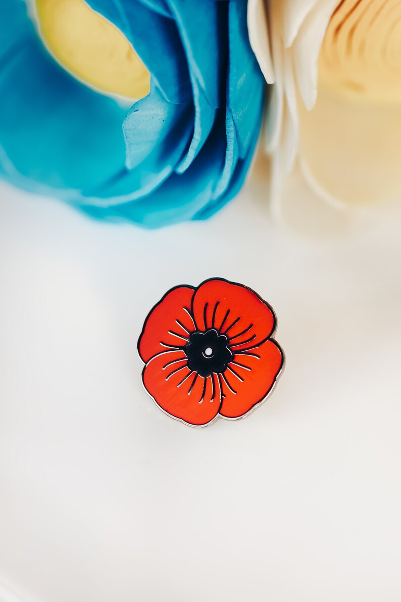 Memorial Poppy enamel pin lapel pin hat pin WWI WWII | Etsy Memorial Poppy enamel pin lapel pin hat pin WWI WWII | Etsy