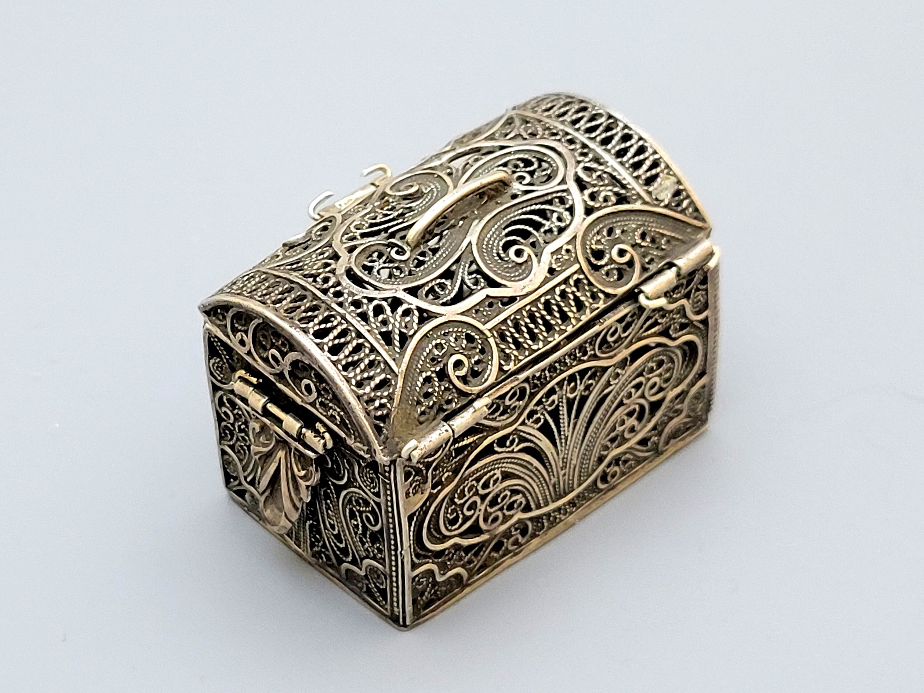 Miniature Snuff Sterling Silver Box Made With Filigree Technik. - Etsy