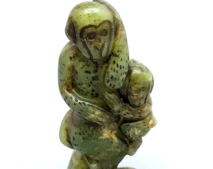 Hand Carved Jade Figurine of a Monkey Carrying a Cub. Ca 1920 - Etsy