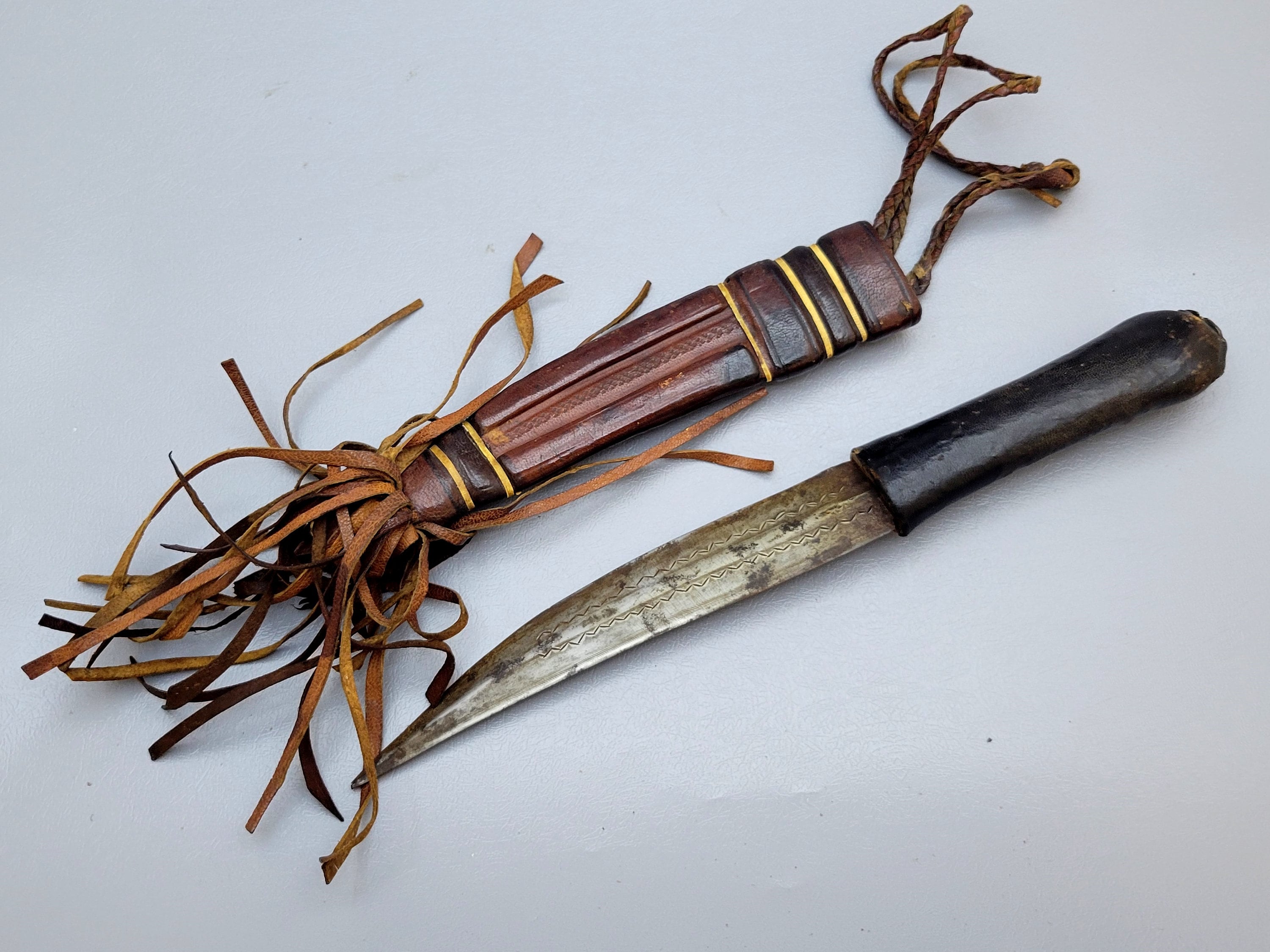 Hand-made Native American-style Vintage Knife With Leather Handle ...