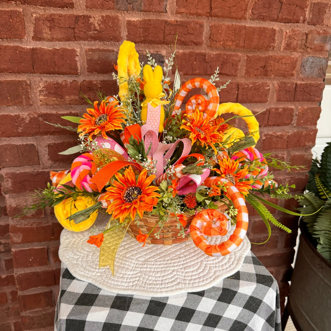 Spring Floral Arrangement, Summer Centerpiece, Kitchen Table Floral ...