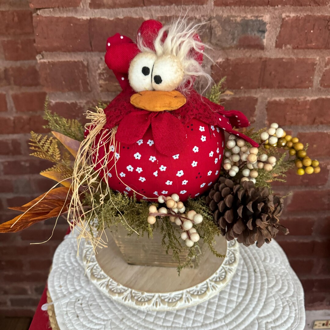 Farmhouse Chicken Floral Centerpiece, Rustic Chicken Decor With Autumn ...