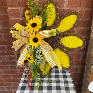 Sunflower Door Hanger, Spring Sunflower Door Hanger, Yellow Flower Door ...